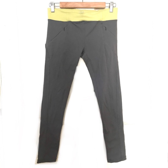 Joe Fresh | Pants & Jumpsuits | Joe Fresh Grey Color Block Capri ...